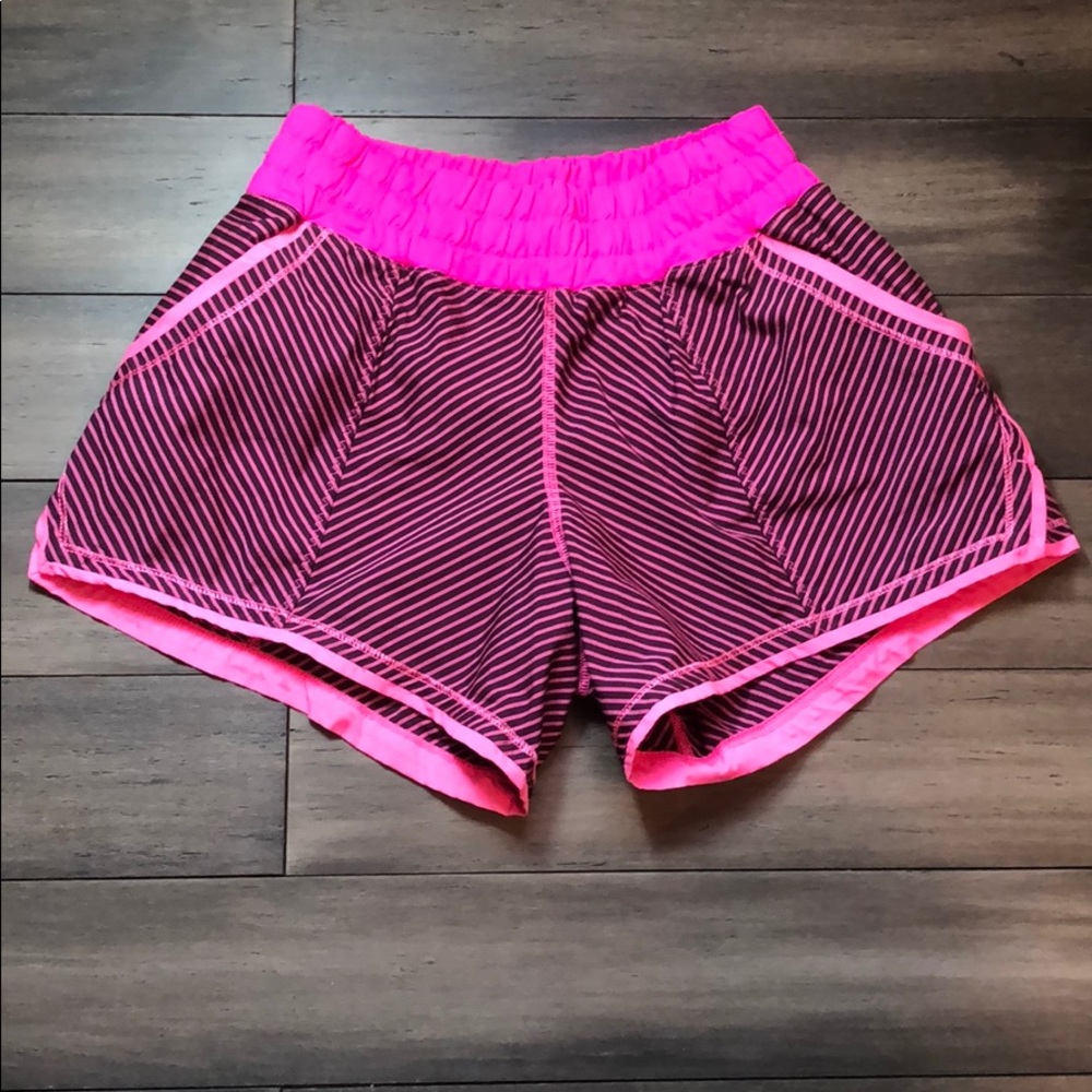 Lululemon Shake & Break Short - Gem